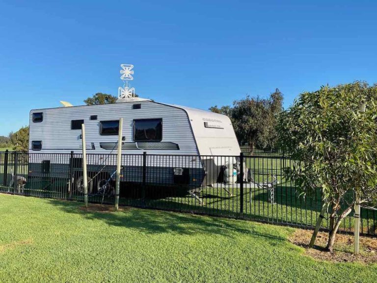 12 Dog-Friendly Caravan Parks in Australia with Fenced Sites - Travelnuity