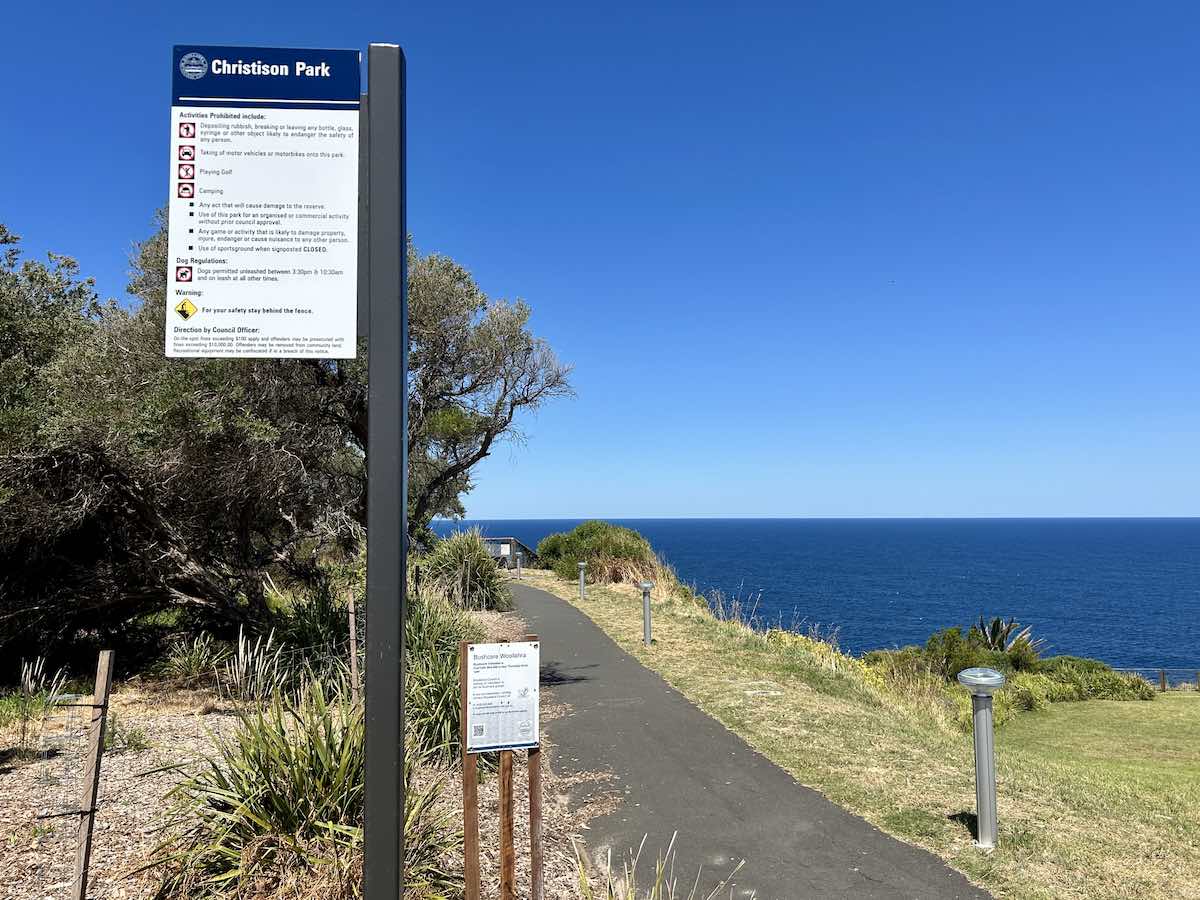 Walking the Federation Cliff Walk with a Dog - Travelnuity