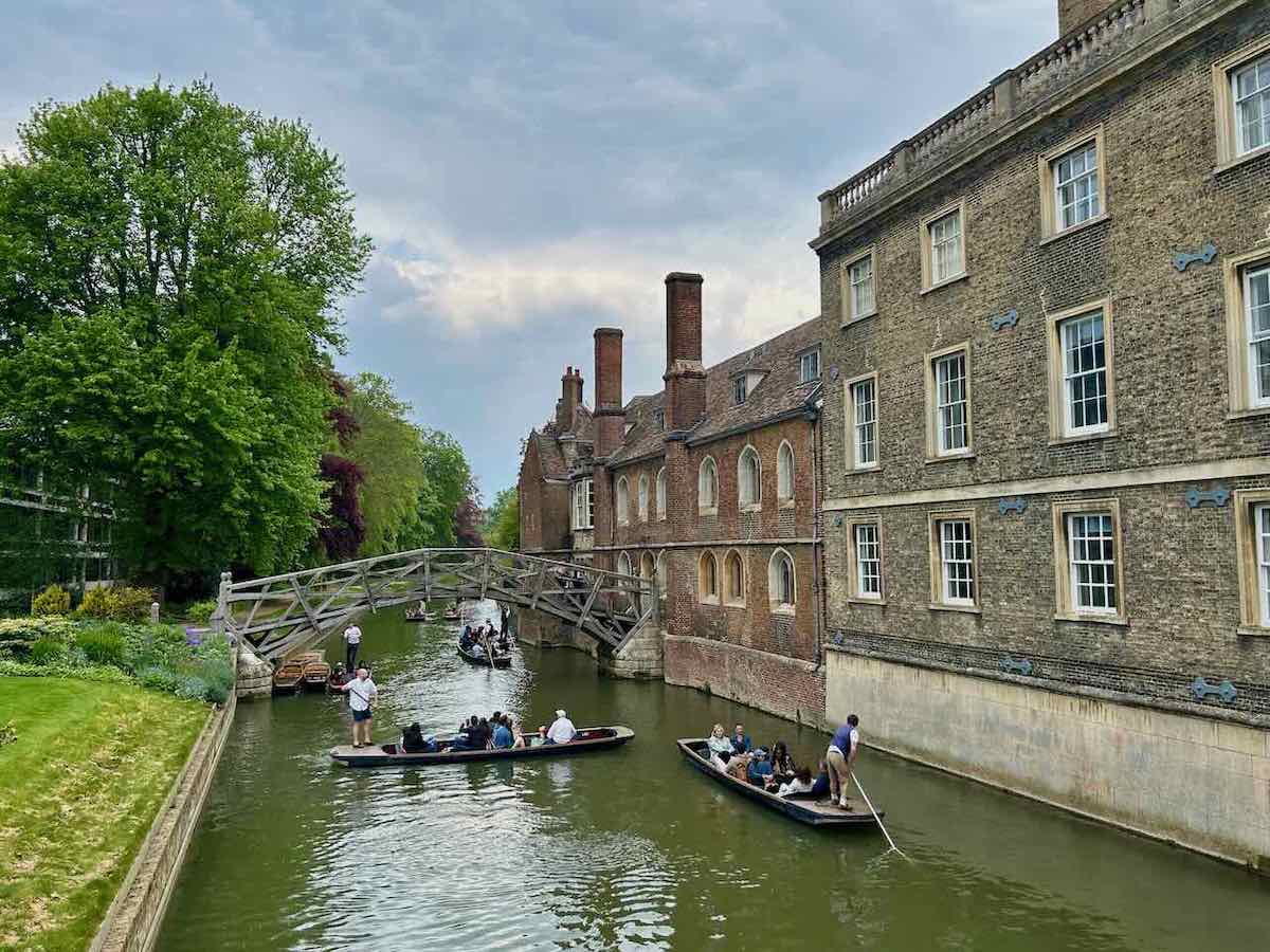 Dog-Friendly Cambridge, UK: Visiting Cambridge with a Dog - Travelnuity