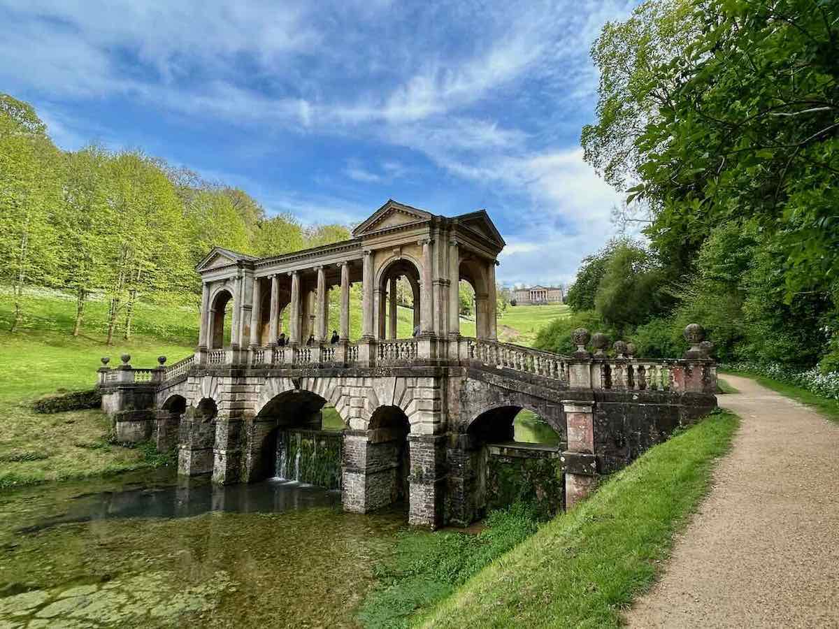 Dog-Friendly Bath: Visiting Bath with a Dog - Travelnuity