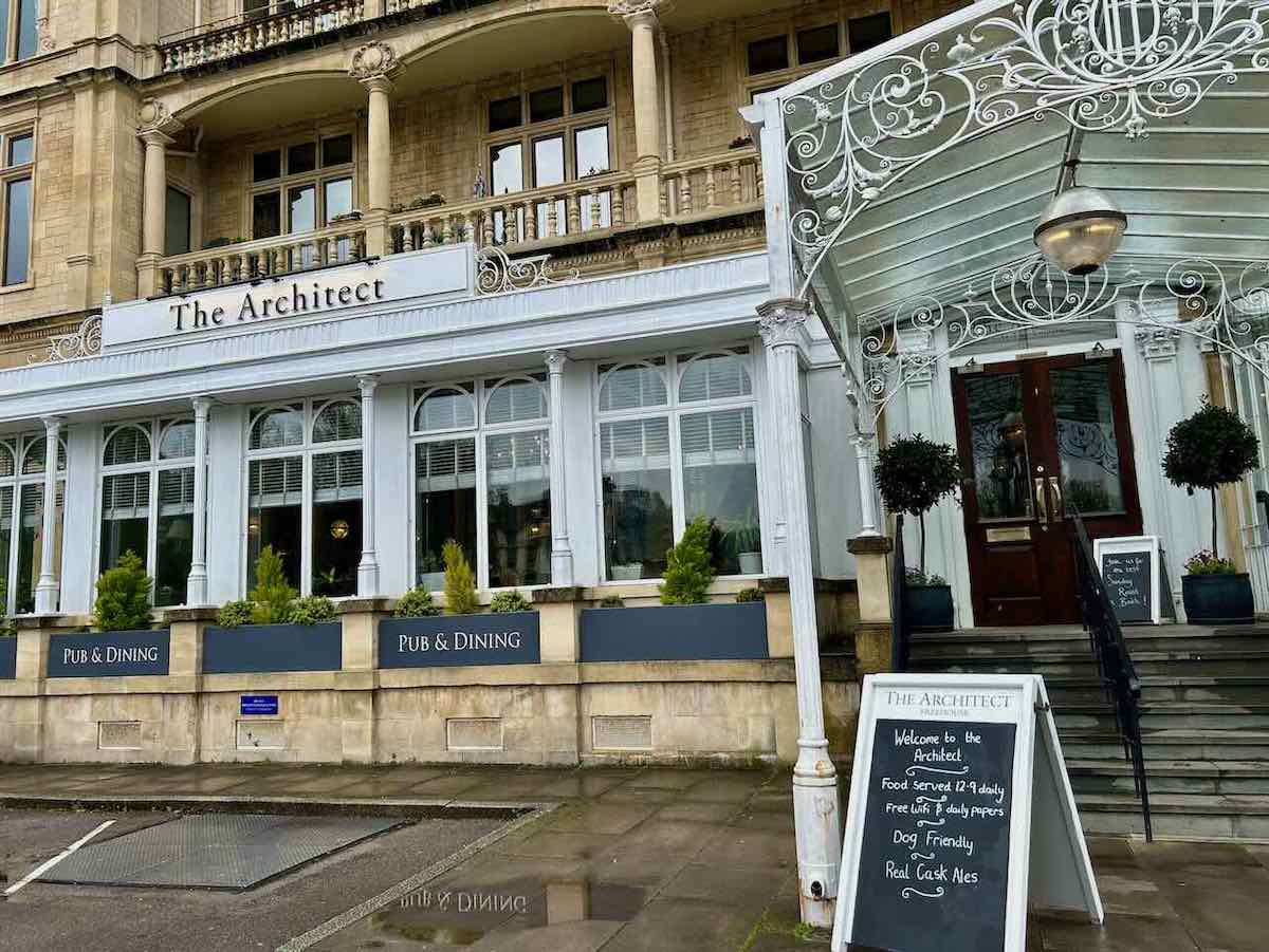 Dog-Friendly Bath: Visiting Bath with a Dog - Travelnuity